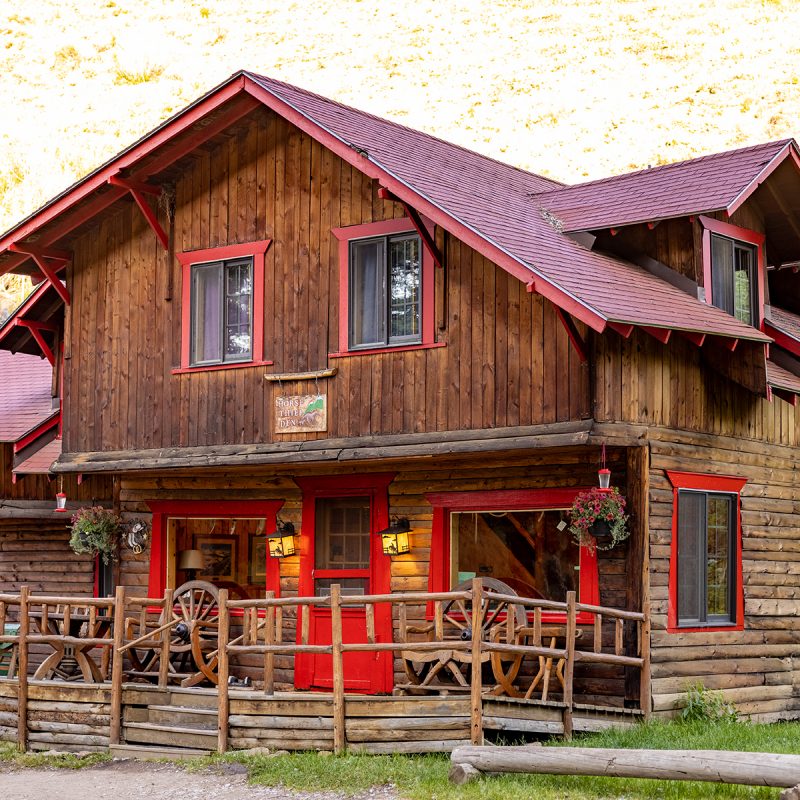 Cabins and Lodge - Drowsy Water Ranch